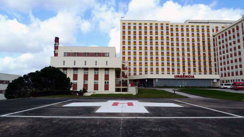 Centro Hospitalar e Universitário de Coimbra com tratamento cerebral ...