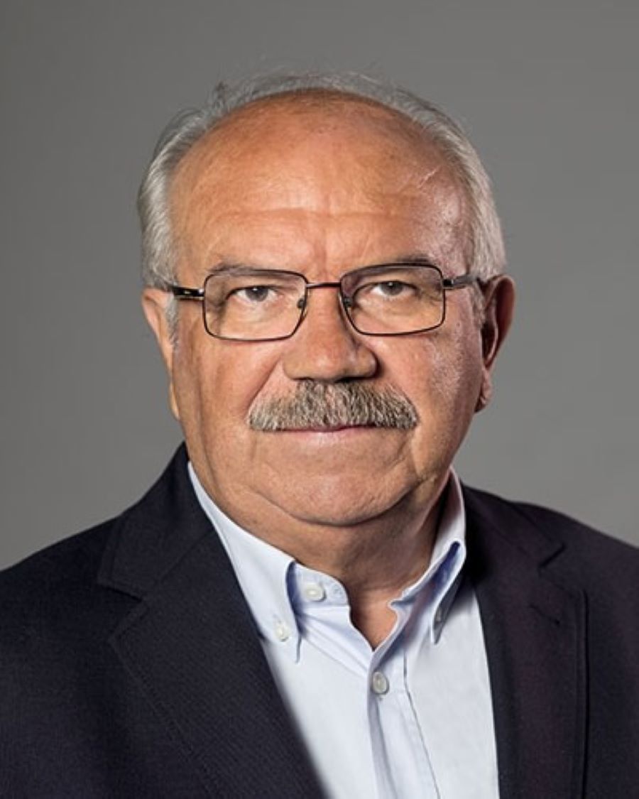 Morreu Vítor Barros. Era presidente da Assembleia Municipal de São ...