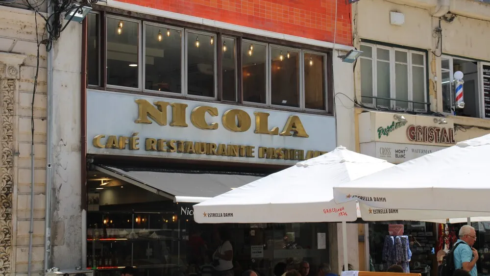 Café Nicola de Coimbra quer ser Estabelecimento de Interesse Histórico ...
